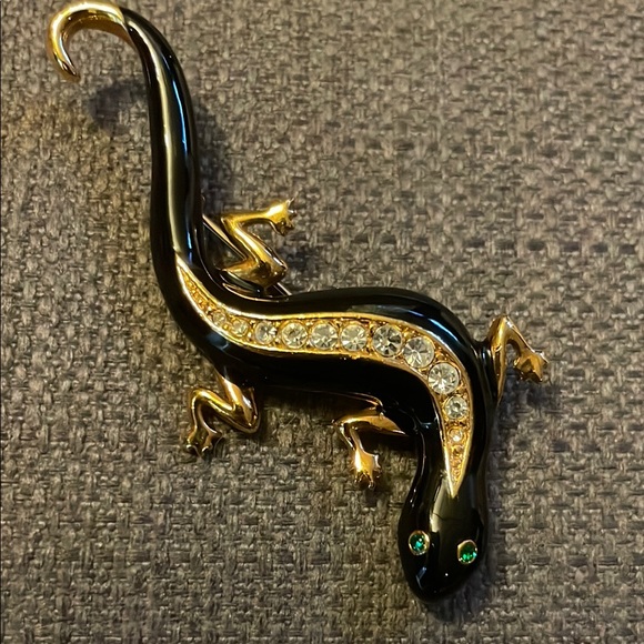 Avon | Jewelry | Vintage Avon Black And Gold Lizard Brooch With ...
